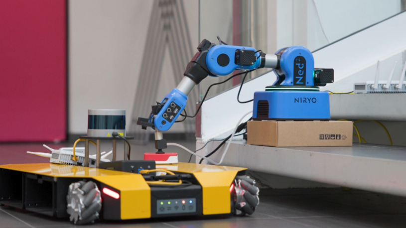 Industrial Collaboration Enhanced: Mobile and Arm Robots in 5G-Powered ...