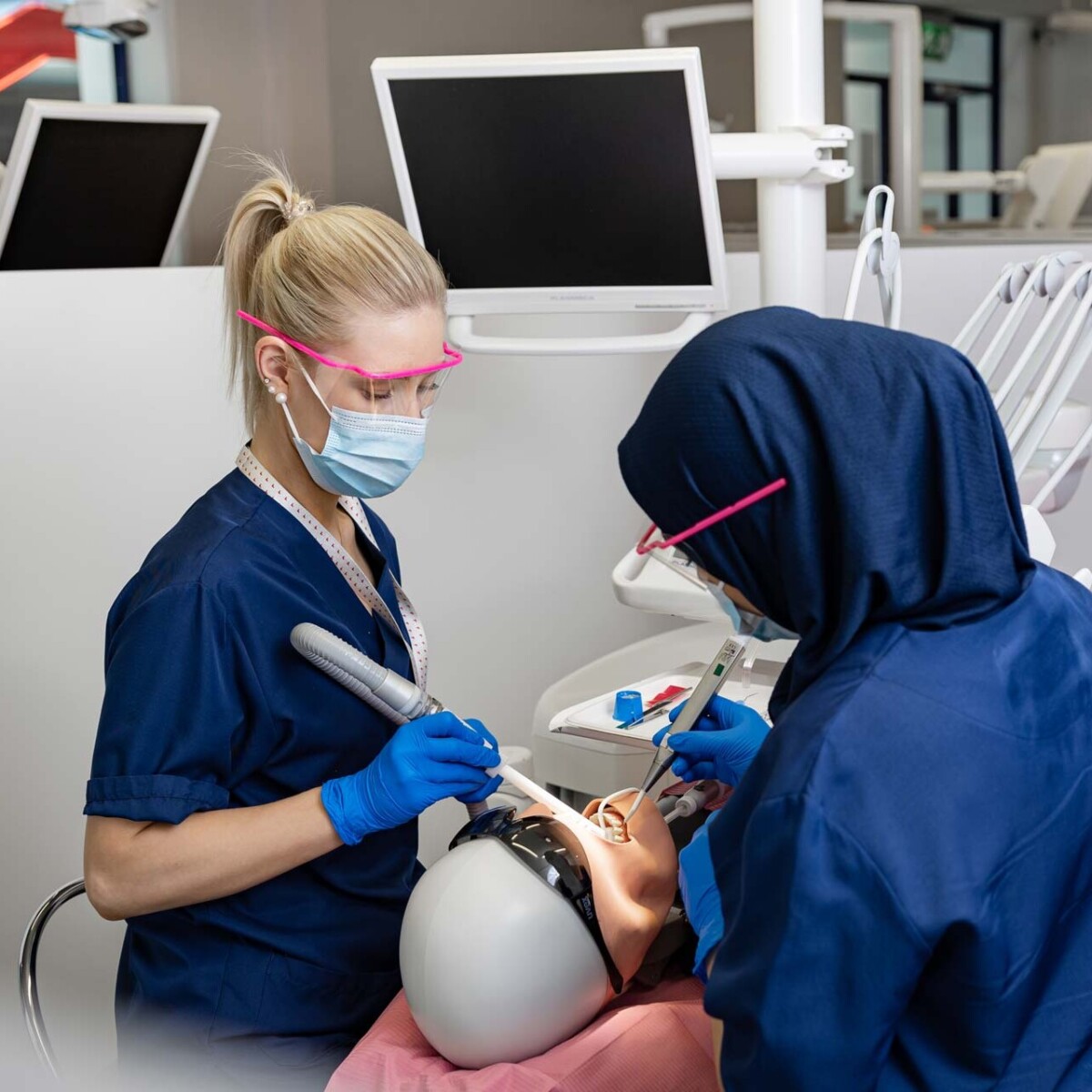 Oikomishoito ja digitaalisten menetelmien mahdollisuudet Kainuun hyvinvointialueella - Savonia-AMK