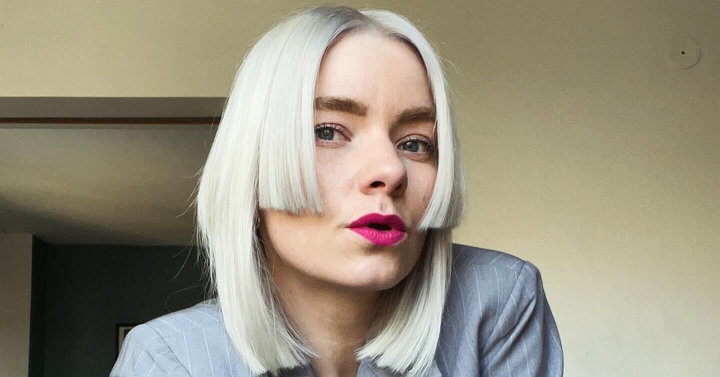 Alumnien ystäväkirja: vaatesuunnittelija Reetta Hellgren - Savonia-AMK